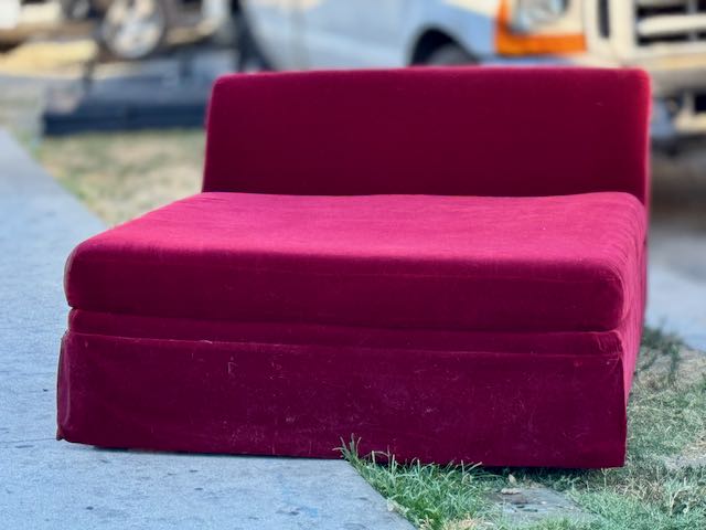 Street Couches: Red Fuzzy Couch with Legroom, LA, 2024
